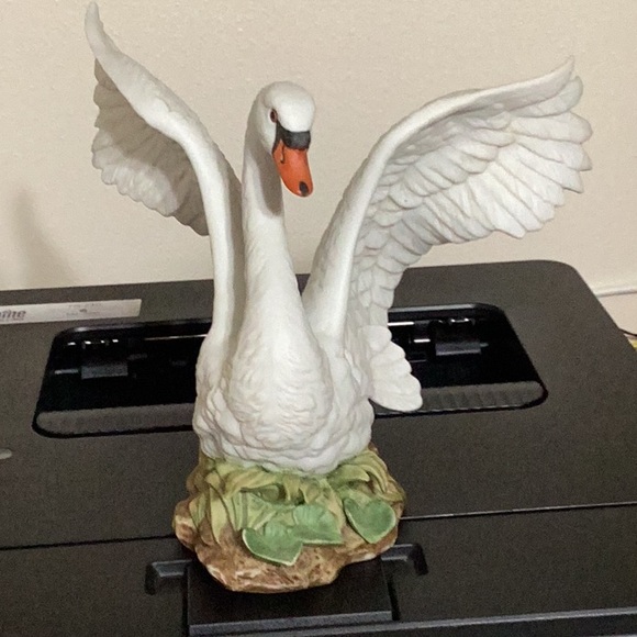 Homco | Other | Vintage And Collectible Swan Porcelain By Homco | Poshmark